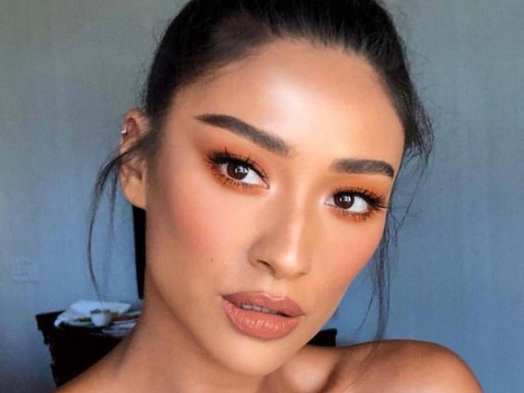 Base Glow: Descubra a Melhor base para um Efeito Luminoso - BEAUTY TIPS
